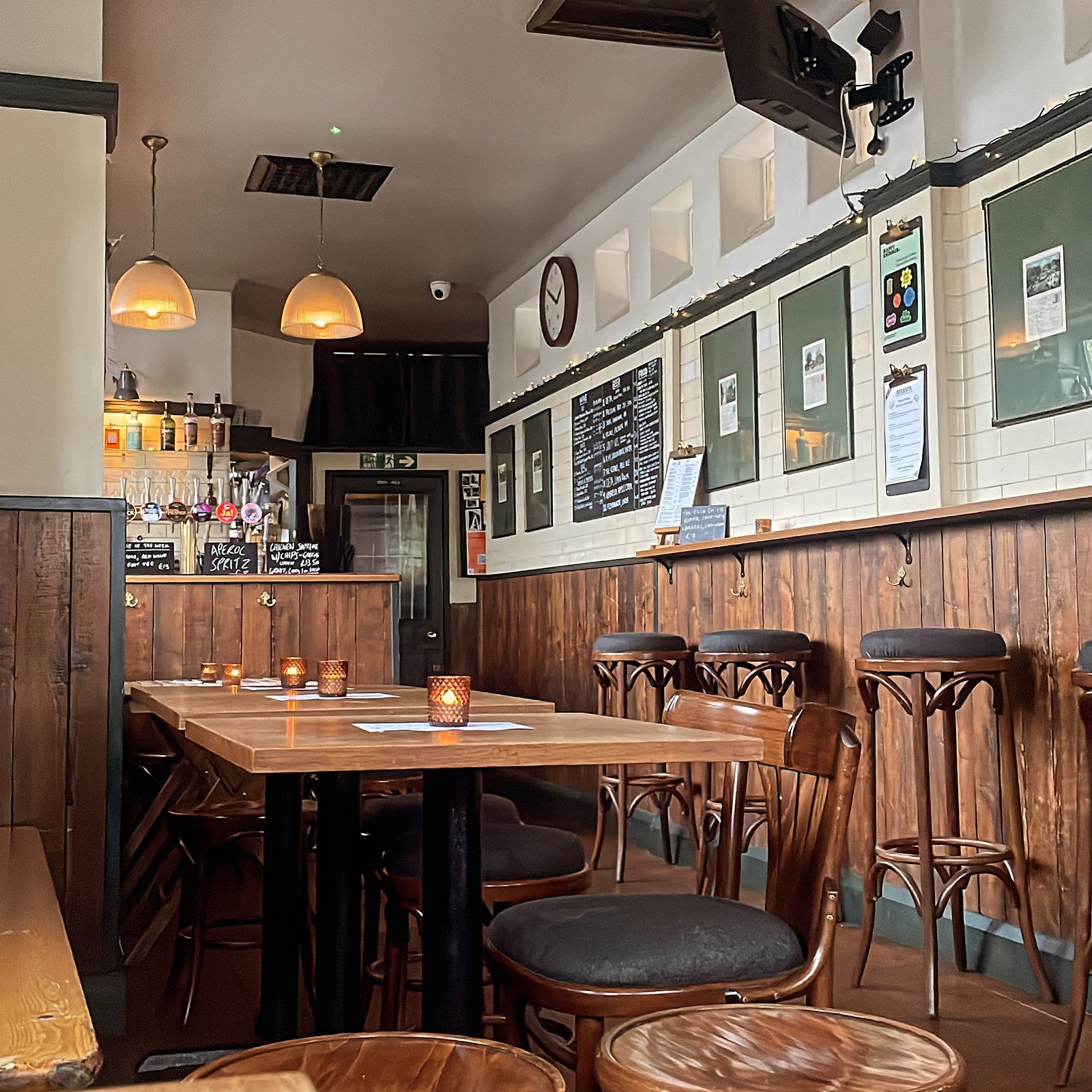'Secret' Pub, Once a Public Toilet, Offers a 'Hidden Gem' to Watch ...