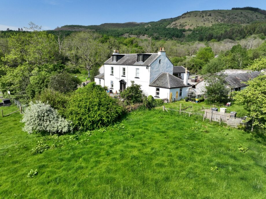 Stunning 3,000 acre Loch Lomond estate on market for £4million | Luxury ...