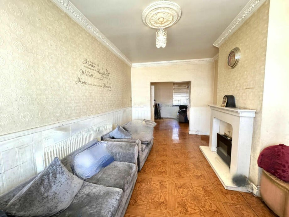 Four-bed house on market for £125,000…with Steven Gerrard mural on wall ...