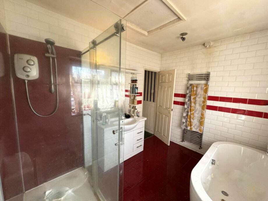 Four-bed house on market for £125,000…with Steven Gerrard mural on wall ...
