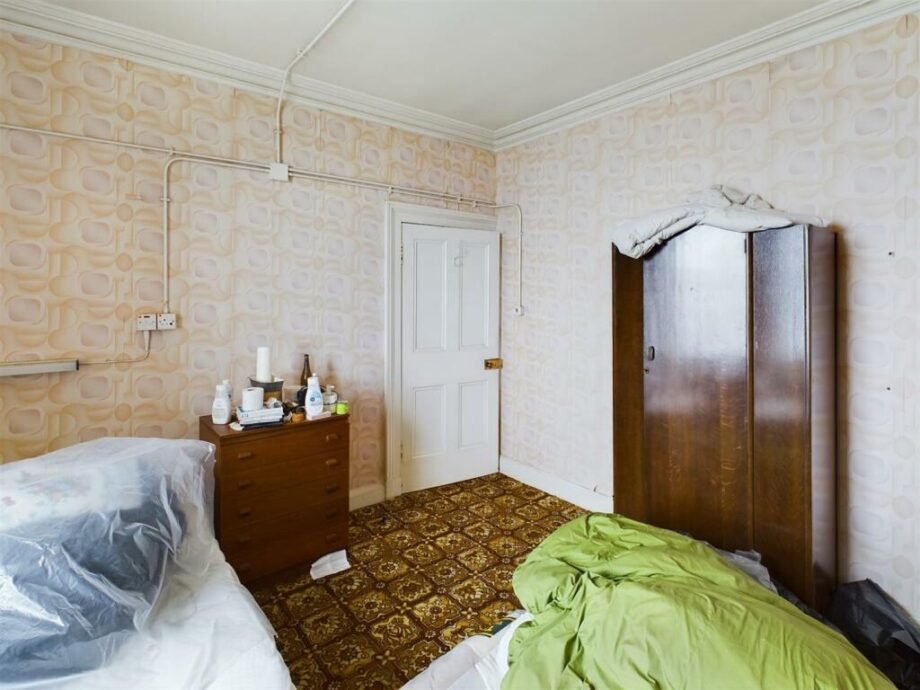 Lighthouse on remote uninhabited Scottish island is up for sale at just ...