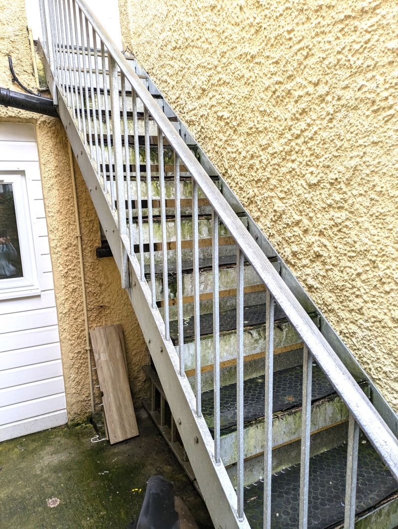 You can get your own one-bed Cornish house 30 minutes from the beach ...