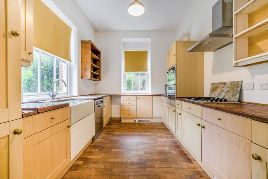 Eight-bedroom house with bizarre ‘prison bathroom’ goes on sale for £ ...