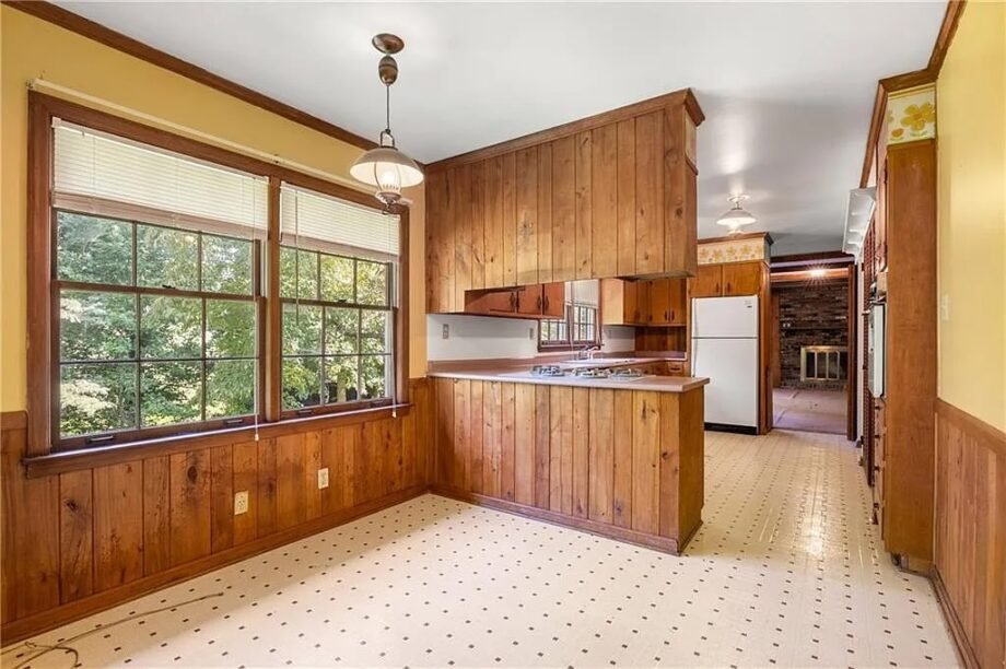 Stranger Things Wheeler house goes on sale for $350,000 and it's the ...