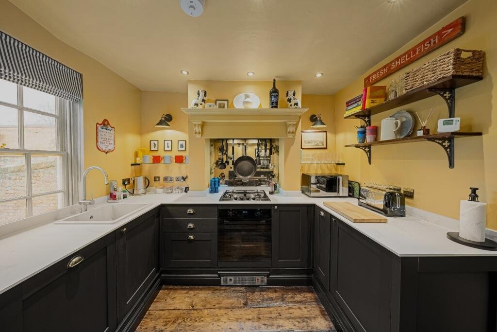 Slanted Tudor property known as ‘Wonky House’ has hit market for £ ...